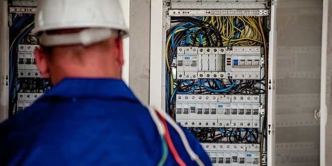 Quelles sont les étapes d’une installation électrique dans une maison ...