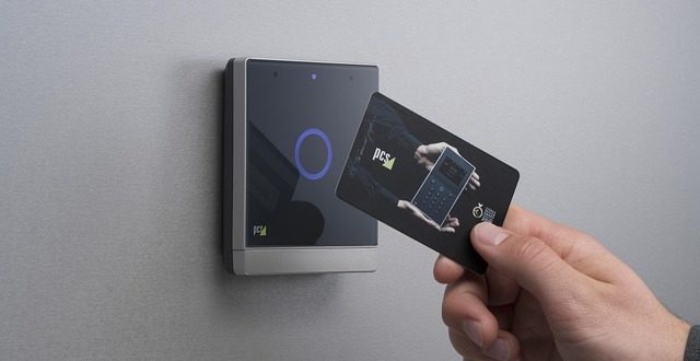 Comment programmer un badge RFID ? - Informations en continu